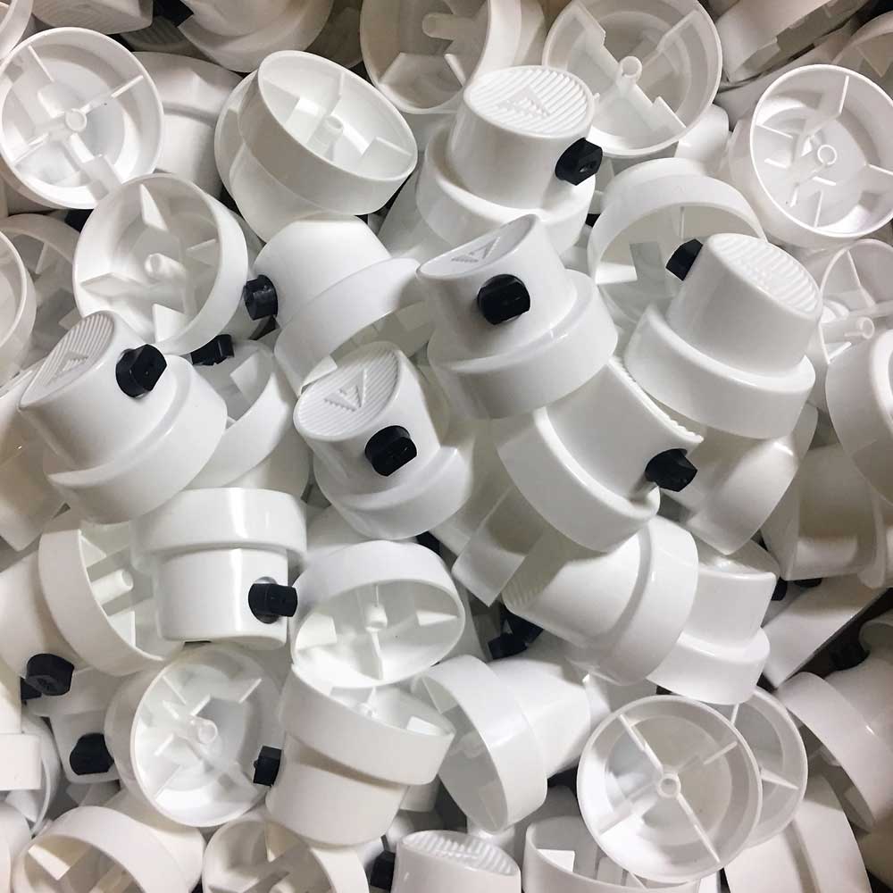 White & Black Fan Cap 5cm Spray